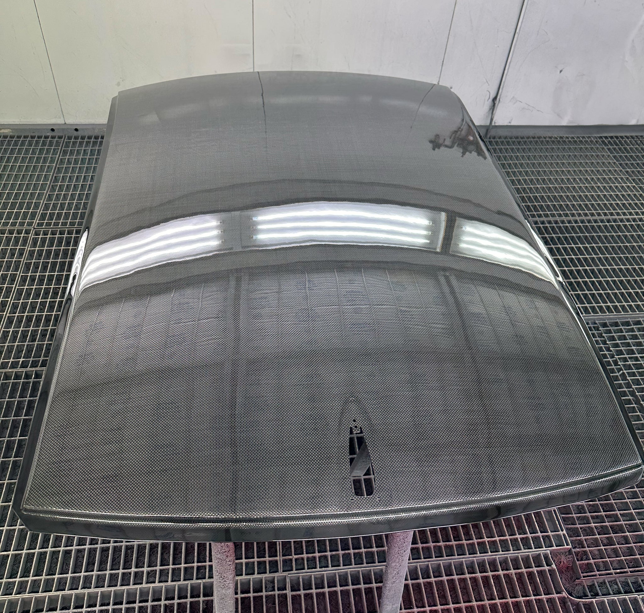 Carbon CSL roof compatible with BMW E60 M5